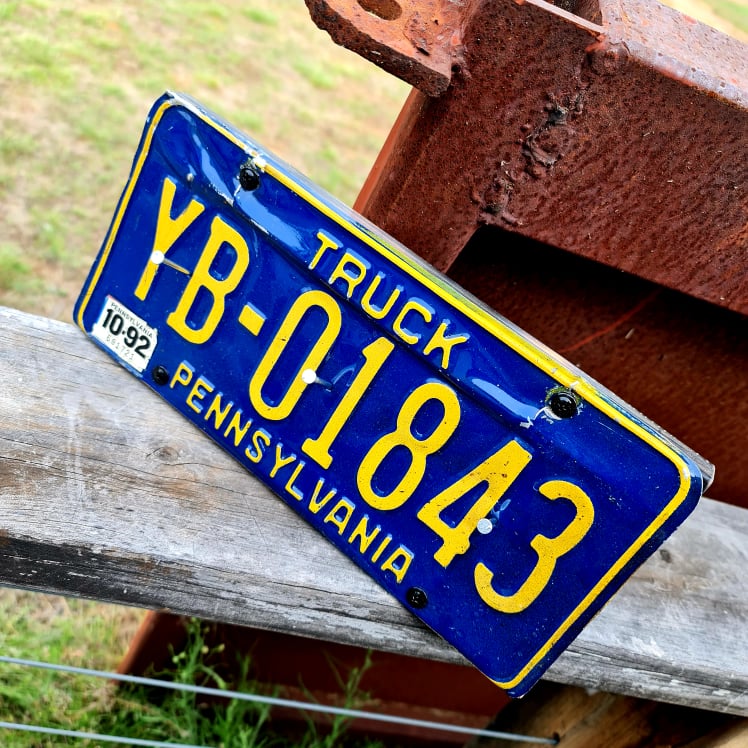 Vintage Licence Plate Key Holder – the Desperado co.